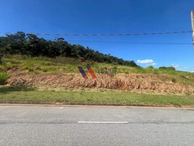 Lote Condomínio Valle da Serra ótima localização e topografia