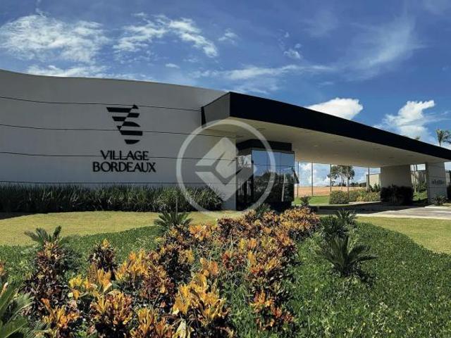 Lote Condomínio Village Bordeaux Vinhedos Abbite Urbanismo a venda 253m2 de área total sendo 11.72