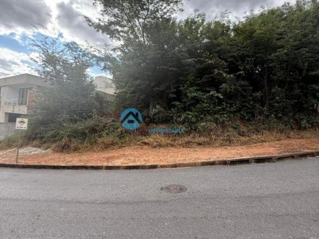 Lote de Condomínio
