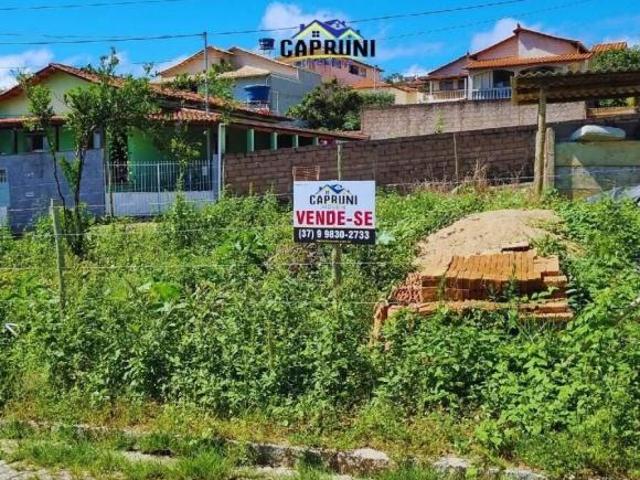 Lote de Esquina 100% Plano no Bairro São Sebastião – Pronto para Construir!