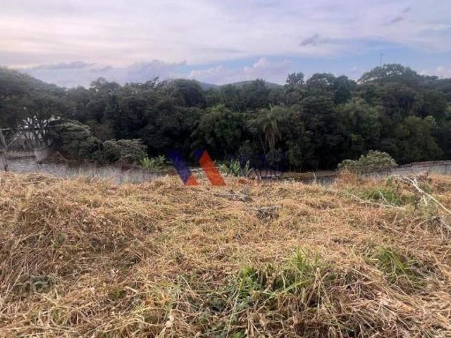 Lote de Esquina 805m² perto da Portaria 2 do Ouro Verde – Ideal para Prédio e Comércio