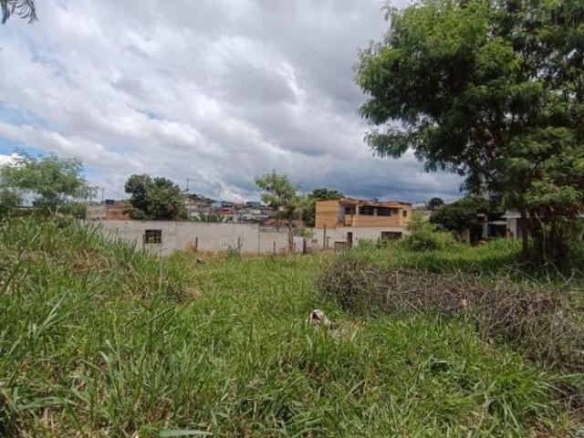 Lote de esquina com 360m², Cruzeiro do Sul Betim/MG
