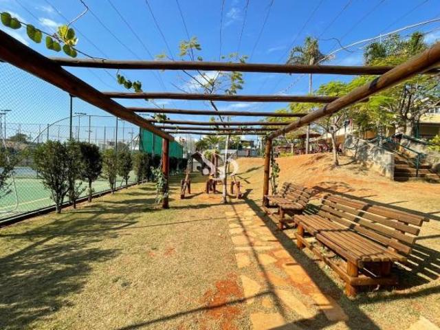 Lote de Esquina Exclusivo no Swiss Park à Venda Campinas, SP: Terreno em Condomínio com 402,62 m²