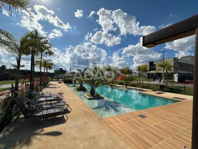 LOTE DE ESQUINA FRENTE MATA Lote à Venda, 477.78 por R$ 837000.00 no setor Jardins Sevilha IN37420