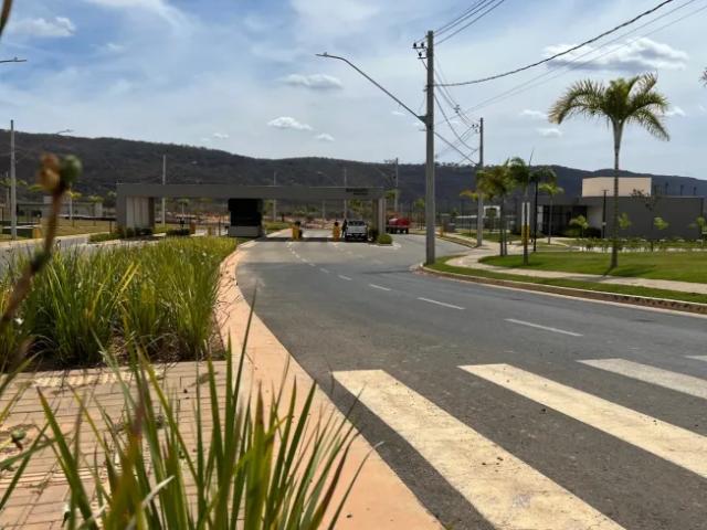 Lote de Esquina no Condomínio Terras Alpha 360m²