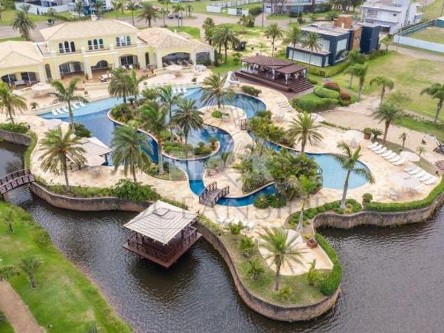 Lote de esquina no Ocean Side em Torres RS