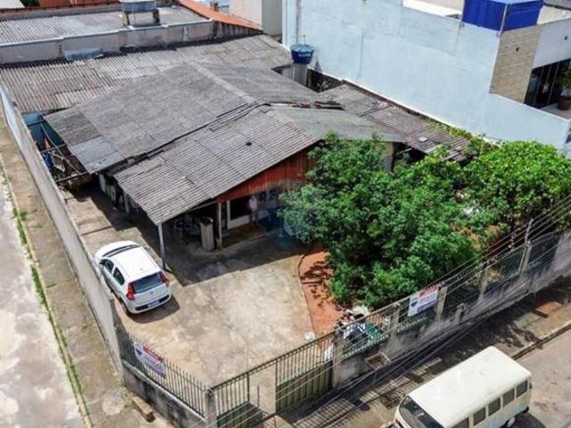 Lote de Esquina plano regularizado na Vila Planalto Próximo à Concha Acústica e à Orla do Lago Para