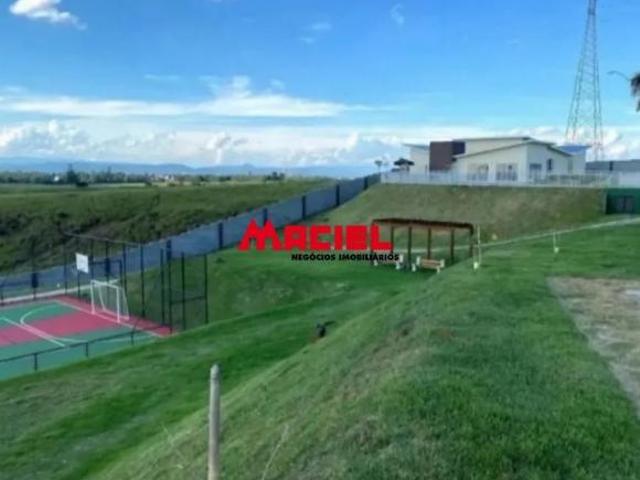 Lote de terreno Condomínio Aruanã 250 m²