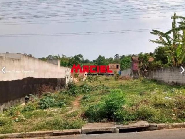 Lote de terreno no Jardim Cerejeiras