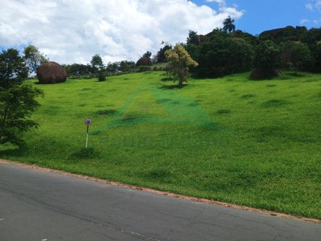 Lote de 1500 m² a venda no Condomínio Horizonte Azul 2