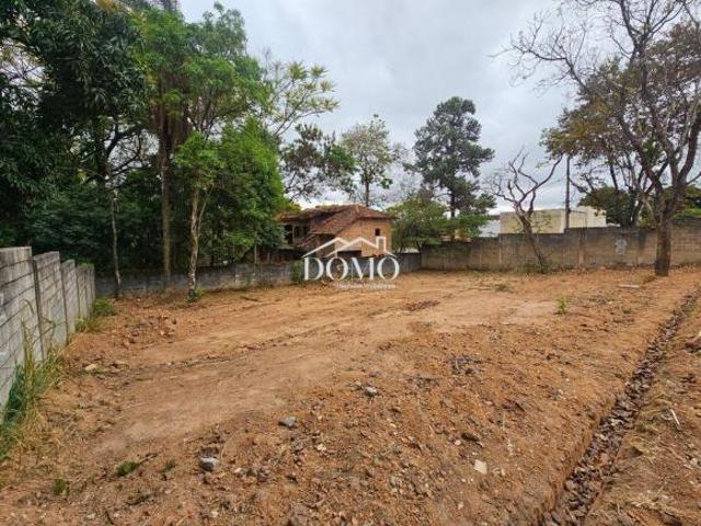 Lote de 180 m² que aceita financiamento