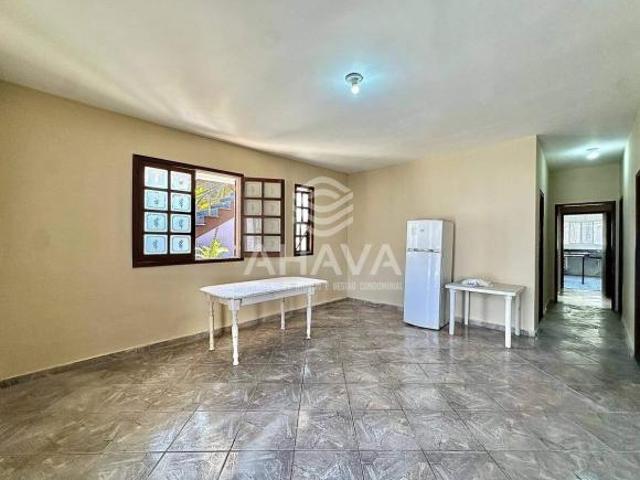 Lote de 1.000m² com 4 Casas – 812m² Construídos – Bairro Bandeirantes, Belo Horizonte Localização pr