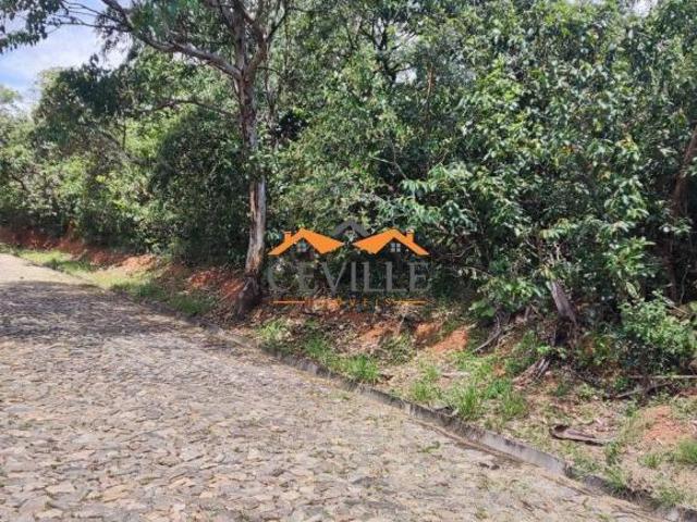 Lote de 1.000m² plano no condomínio Aldeia da Cachoeira das Pedras em Casa Branca