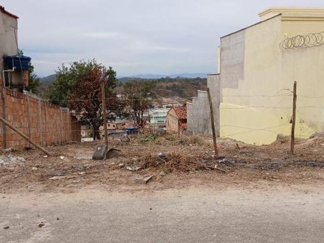 LOTE DE 2402 NO JARDIM VERONA /RIBEIRÃ?O DAS NEVES