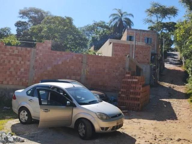 LOTE DE 200 M2 EM BOA LOCALIZACAO