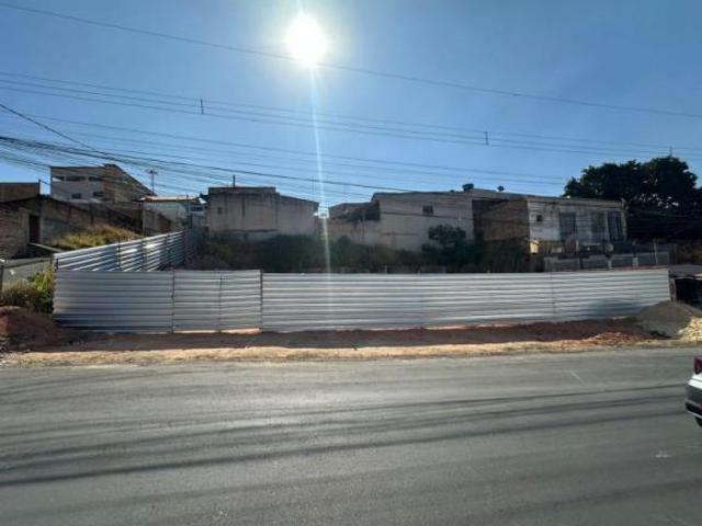 LOTE DE 3602 NO VENEZA EM RIBEIRÃ?O DAS NEVES
