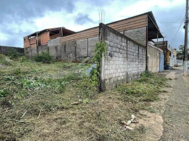 Lote de 360m² com Excelente Topografia no Bairro Cruzeiro