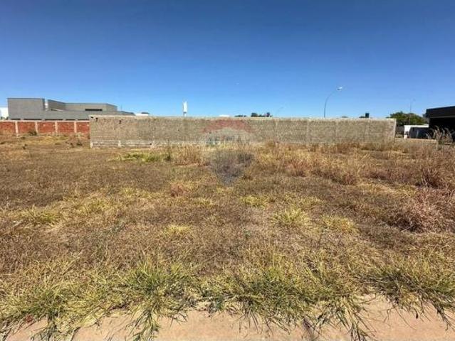 Lote de 387 m² à venda no cond Boulevard Querência