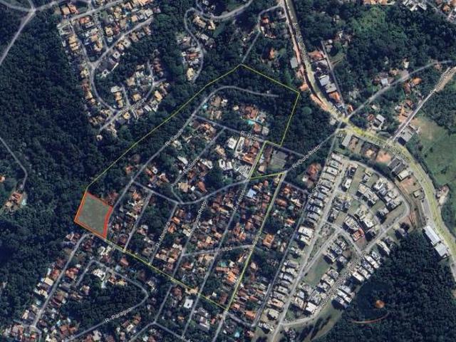 Lote de 4.500m² na Vila Diva Muito Verde e Privacidade Garantida
