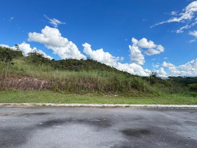 Lote de 615m², Cond Quatro Estações Jd Botânico 61 99463 5151
