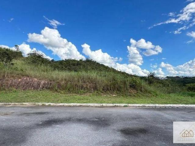 Lote de 615m², Cond Quatro Estações Jd Botânico R$290.000