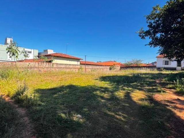 LOTE DE 800M² VICENTE PIRES PRÓXIMO A EPTG CONDOMINIO DE ALTO PADRÃO VAZADO DESMEMBRAMENTO