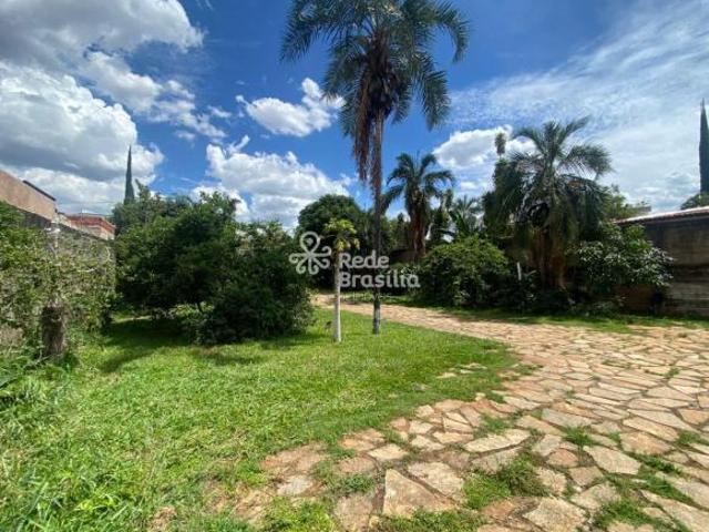 LOTE DE 926M² 3 QUARTOS 1 SUÍTE EXCELENTE LOCALIZAÇÃO