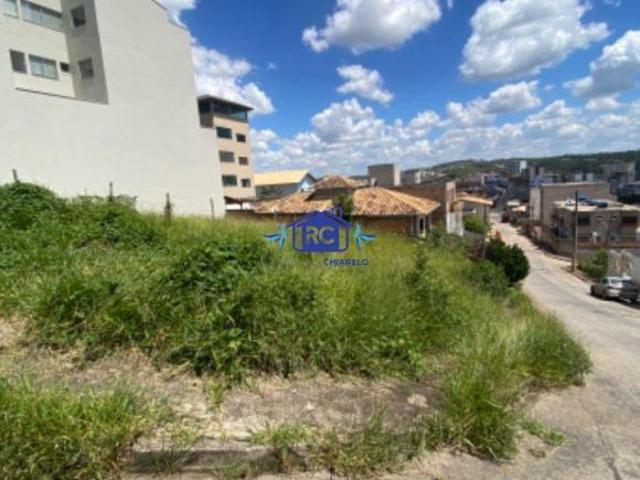 Lote Disponivel No Bairro Santo Agostinho, Bairro Estrategico, Lote De Esquina Medindo 250m²