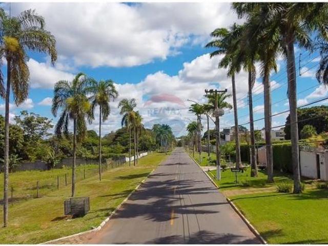 Lote Exclusivo com Vista para o Lago Paranoá no Lago Norte – 1.250 m² Regularizado pela Terracap