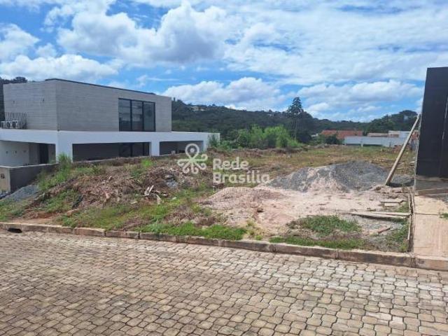 Lote Exclusivo e Escriturado no Condomínio Villa Garden Jardim Botânico, Brasília