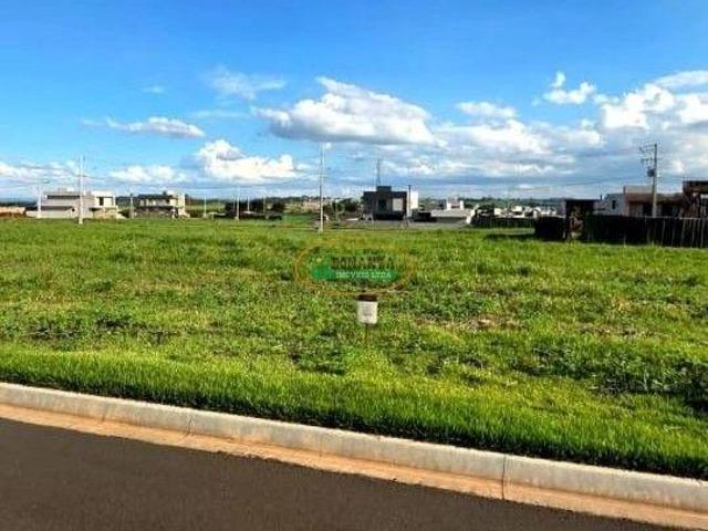 Lote em aclive 318m² no condomínio Indaiá, Parque Tauá /PR!