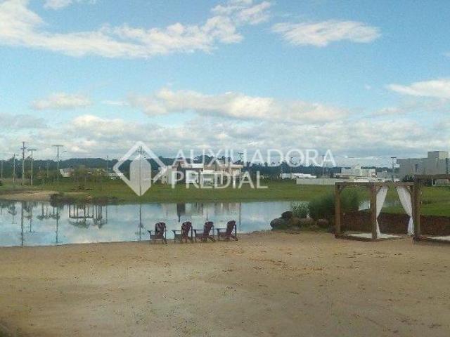 Lote em Condomínio