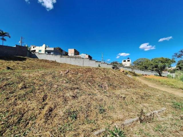 Lote em condomínio à venda no bairro Granja das Hortênsias Conselheiro Lafaiete