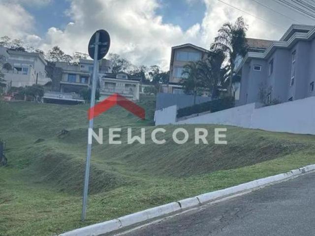 Lote em condomínio em Alameda Vale do Itajaí Alphaville Santana de Parnaíba/SP