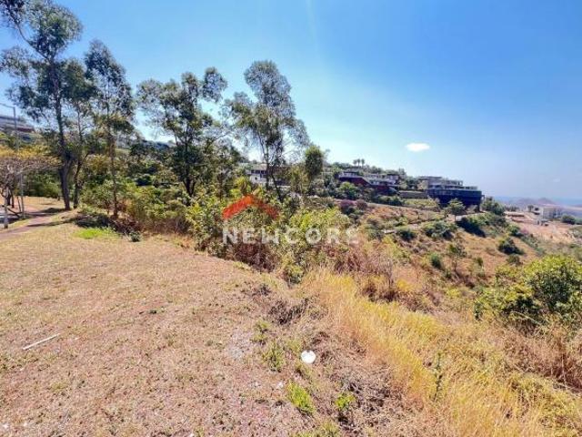 Lote em condomínio em Alameda Cannes Riviera Nova Lima/MG