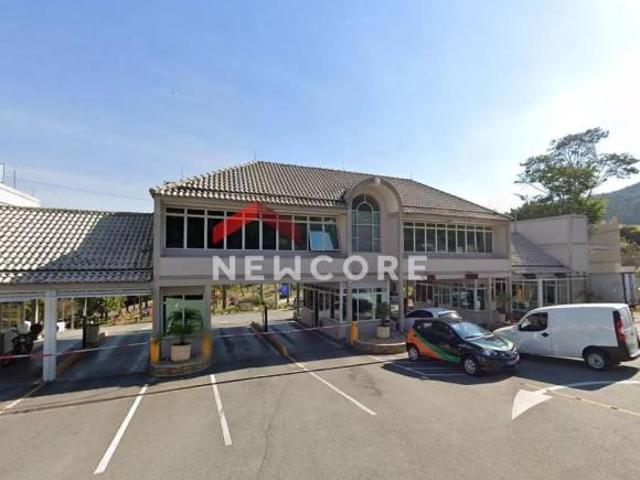Lote em condomínio em Alameda Malaquita Alphaville Santana de Parnaíba/SP