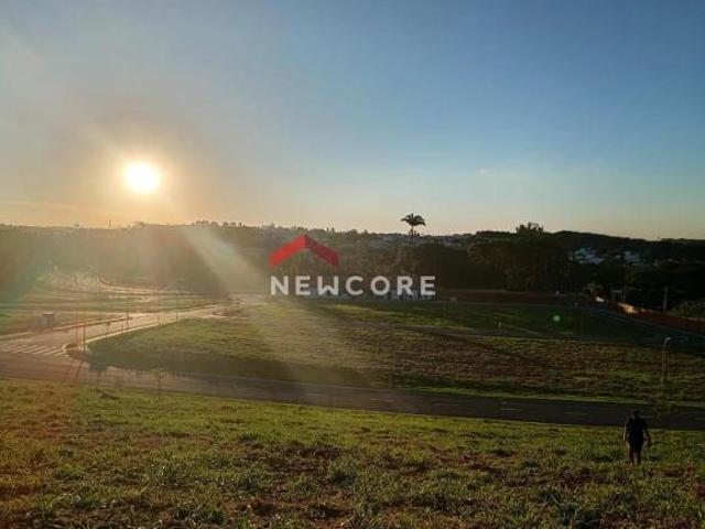 Lote em condomínio em Av. Padre Busch Alphaville Dom Pedro Campinas/SP