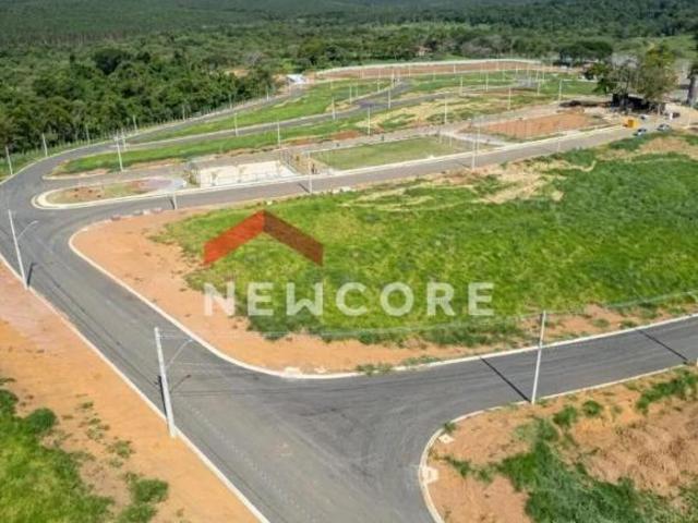Lote em condomínio em Avenida Ângelo Zeppelin Borda da Mata Caçapava/SP