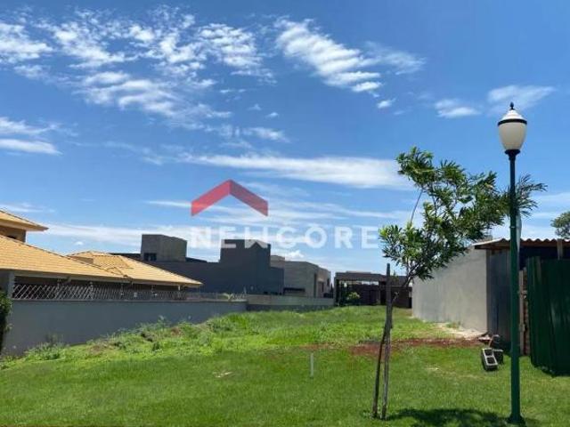 Lote em condomínio em Avenida Luiz Eduardo Toledo Prado Vila do Golf Ribeirão Preto/SP