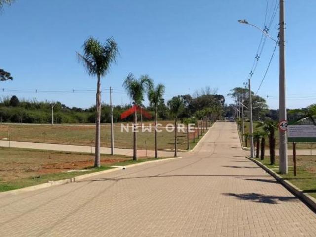 Lote em condomínio em Avenida Mendanha Centro Viamão/RS