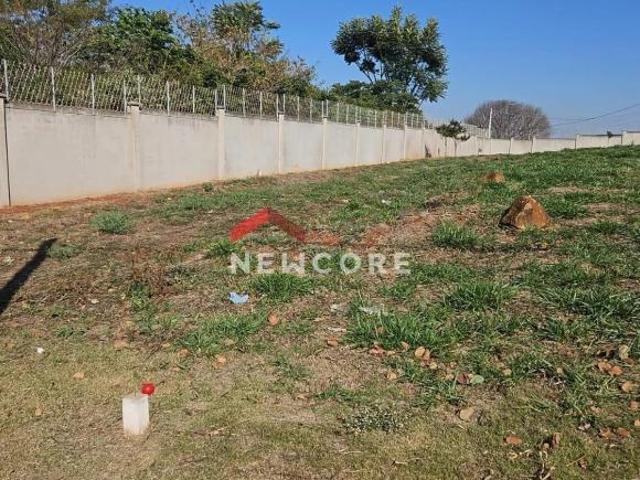 Lote em condomínio em Avenida Romulo Lupo Parque Laranjeiras Araraquara/SP