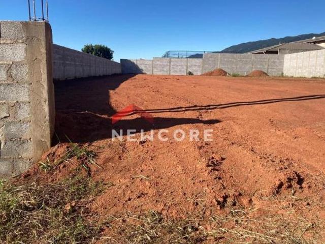Lote em condomínio em Estr. Mun. Afonso Ferrini Centro Vargem/SP
