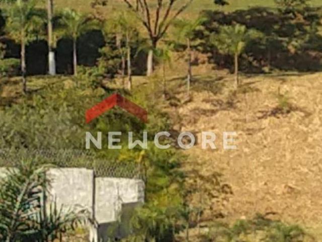 Lote em condomínio em Rua Guararapes Tarumã Santana de Parnaíba/SP