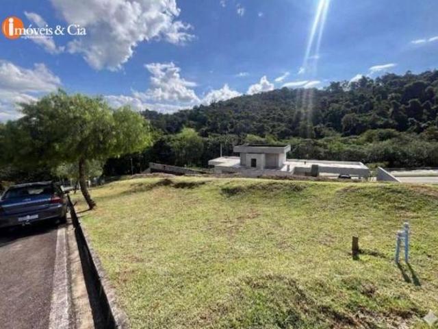 LOTE EM CONDOMINIO FECHADO Á VENDA EM ATIBAIA