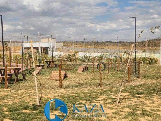 LOTE EM CONDOMÍNIO FECHADO, COM ÁREA DE LAZER COMPLETA