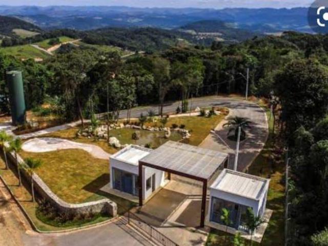Lote em Condomínio Fechado: Fundo para a Mata Atlântica