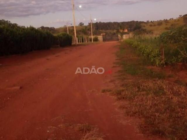 Lote em condomínio fechado Nerópolis Lote à Venda, 2100.00 por R$ 140000.00 no setor Zona Rual VN