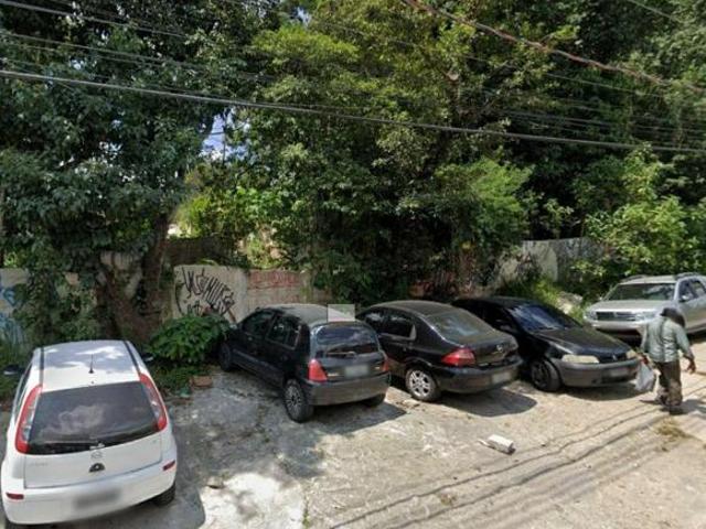 Lote em Estrada do Alvarenga Pedreira São Paulo/SP