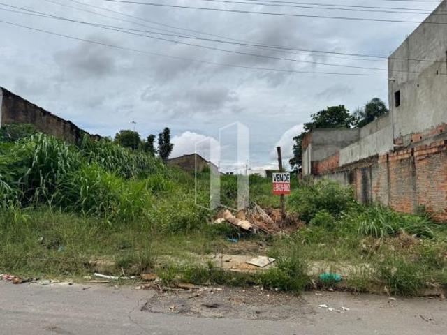 Lote em Garavelo Residencial Park Aparecida de Goiânia