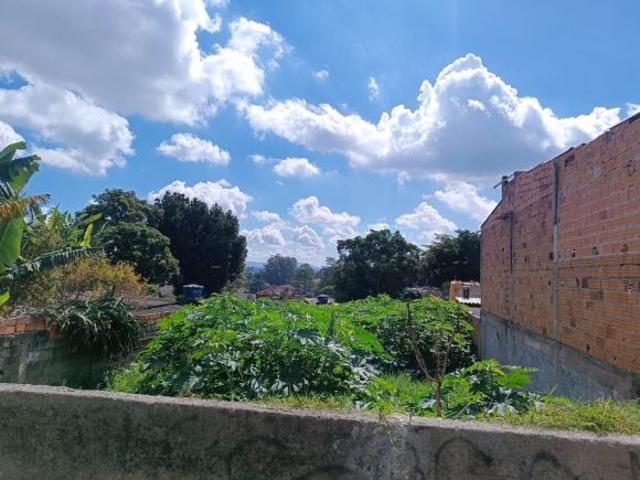 Lote em Itaquaquecetuba